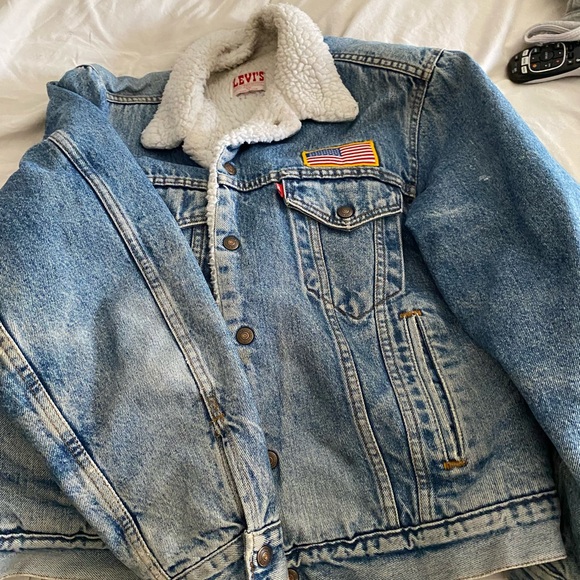 Levi's | Jackets & Coats | Vintage Levi 42 Regular Medium Denim Jacket Sherpa Trimamerican Flag ...